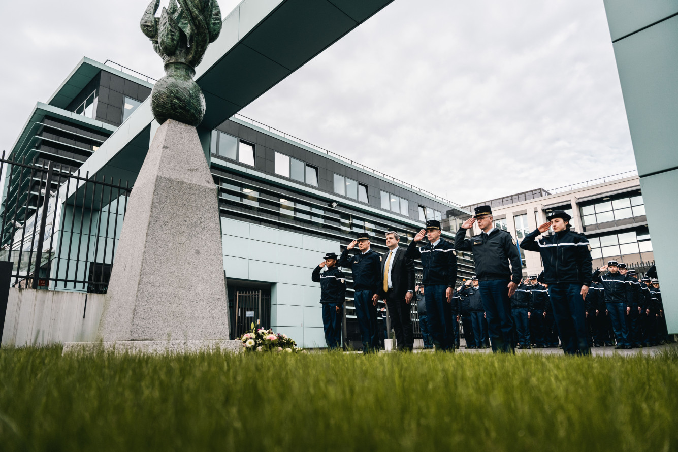 La Gendarmerie nationale rend hommage au colonel Arnaud Beltrame ...